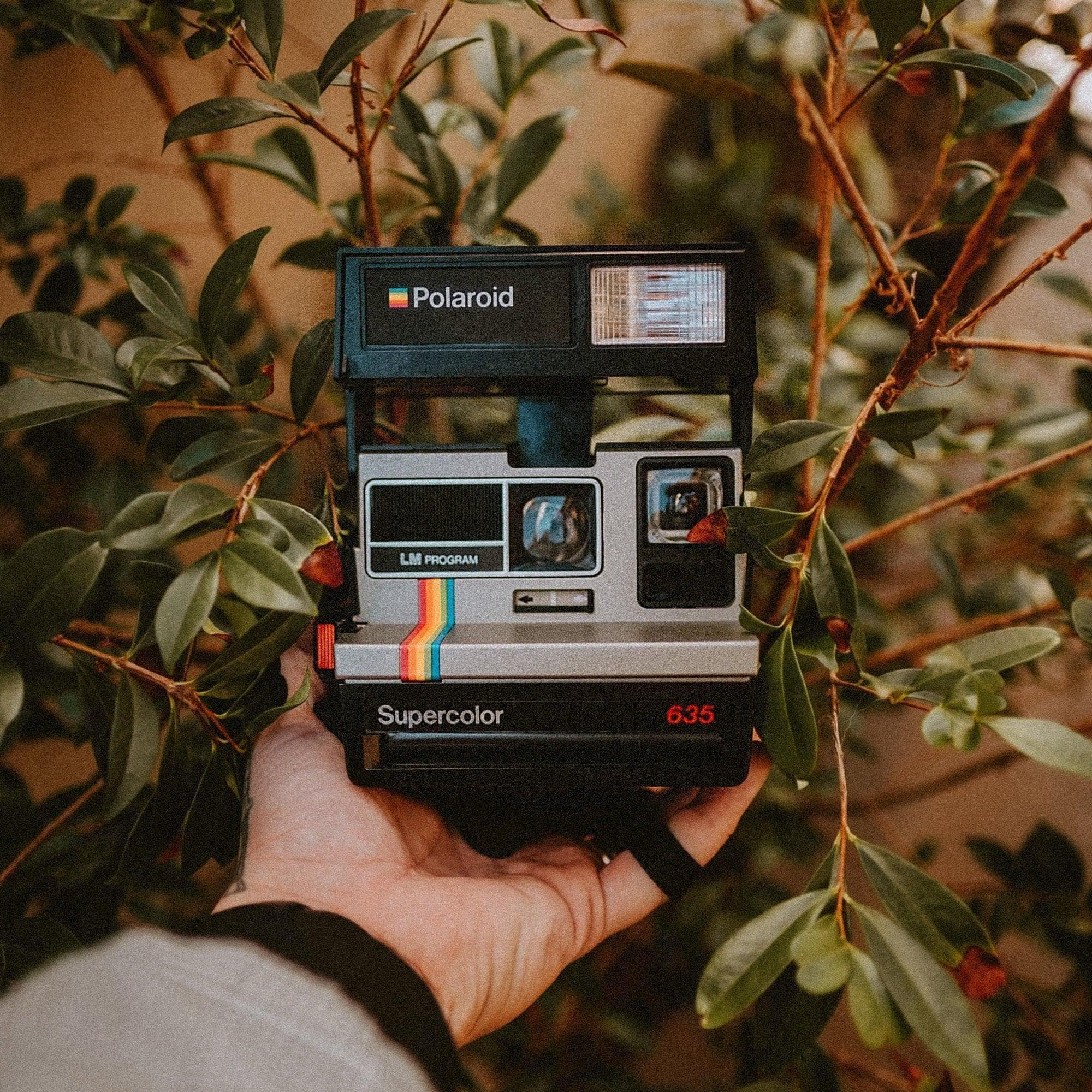 Custom polaroid rainbow 635 supercolor, polaroid 600 type, vintage cam